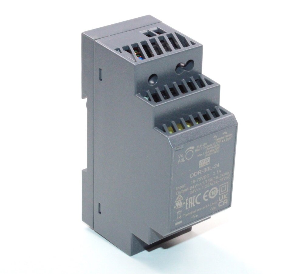 DDR-30L-24, Преобразователь DC-DC на DIN рейку, MW, DC-DC, 30Вт, вход 18…75 В DC, выход 24В/1.25А, изоляция 4000В DC, в