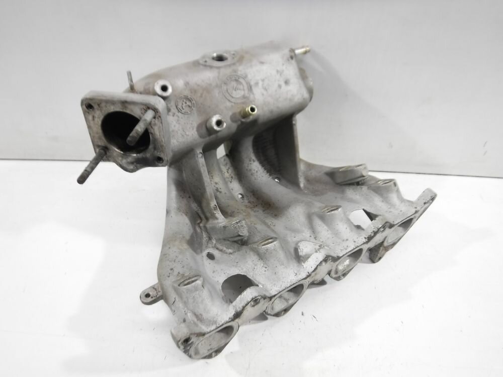 Впускной коллектор Geely MK E010200101