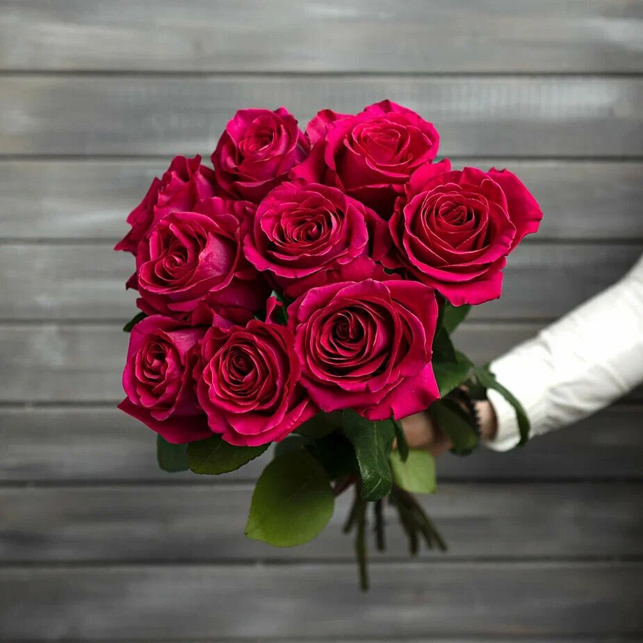 Монобукет Букет Маркет "Эквадор", 9 роз, малиновый, высота 50 см, лента,