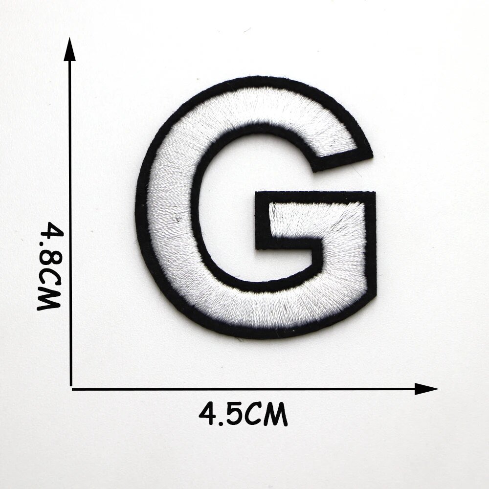 Серые нашивки-буквы G 4.8x4.5 см