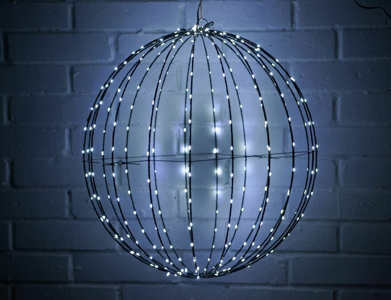 Подвесное светящееся украшение ШАР лемонд, 320 холодных белых LED-огней, 50 см, таймер, уличное, Купман Интернешнл.