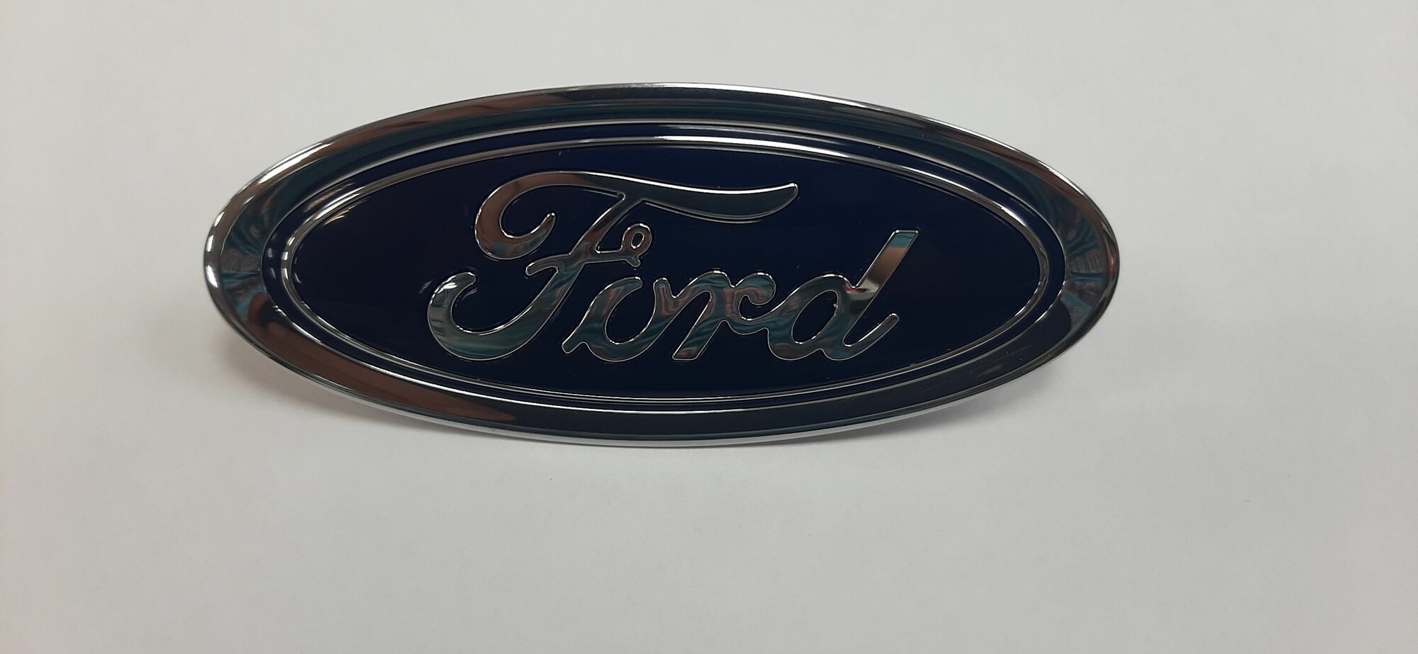 Эмблема Ford Focus 4 , Mondeo 5, Fiesta MK7 , Fusion 5