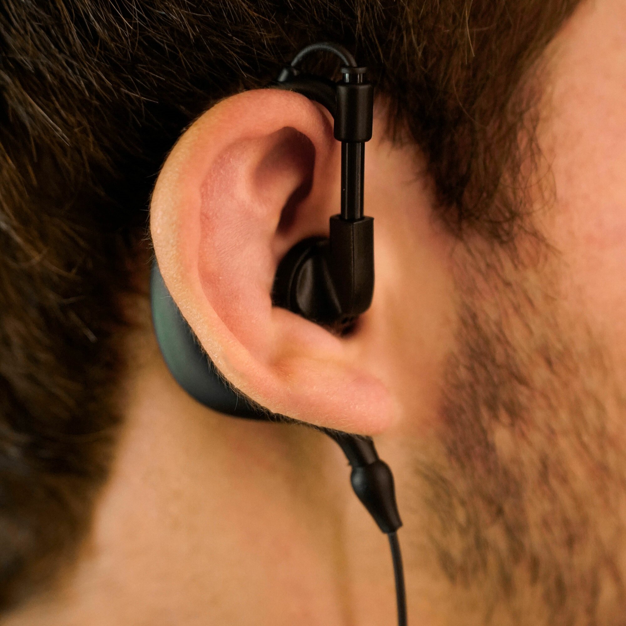 Гарнитура головная Qwik.pro для раций, черная , динамик/микрофон