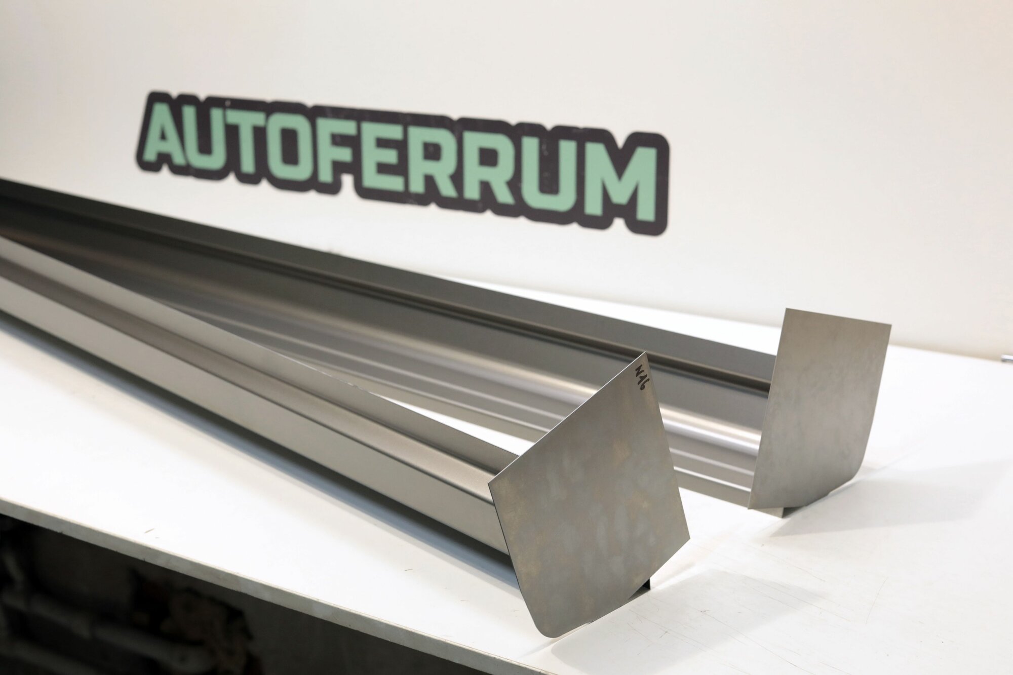 Пороги ремонтные комплект + торцевые заглушки ПО форме для Nissan Almera Classic (B10) 2006-2013 (ниссан нисан альмера классик б10), холоднокатаная сталь 1 мм