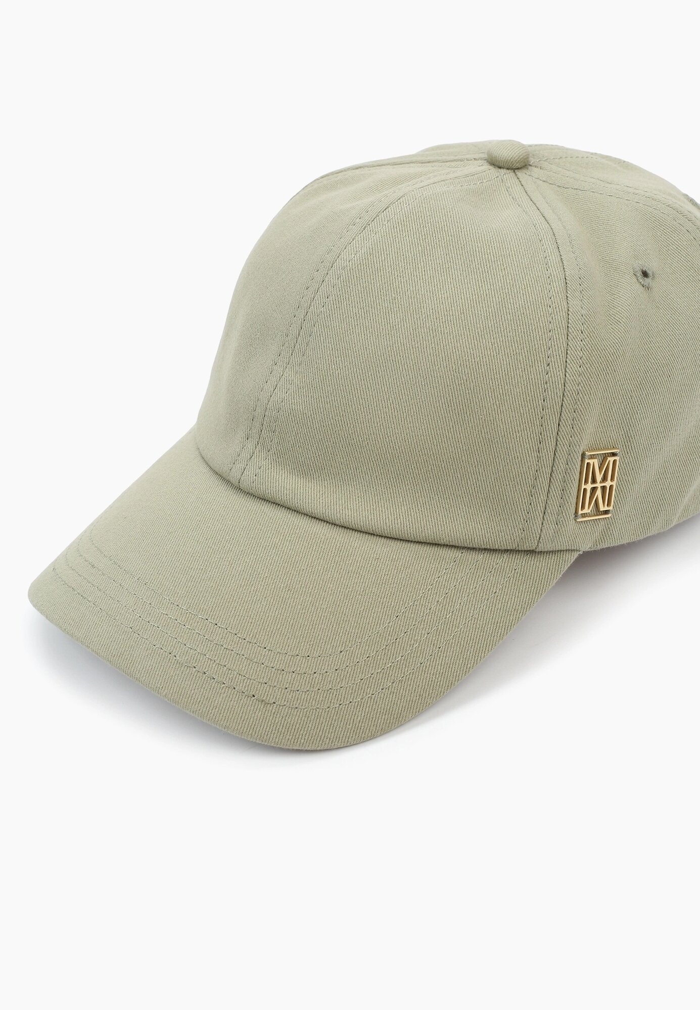 Кепка для женщин