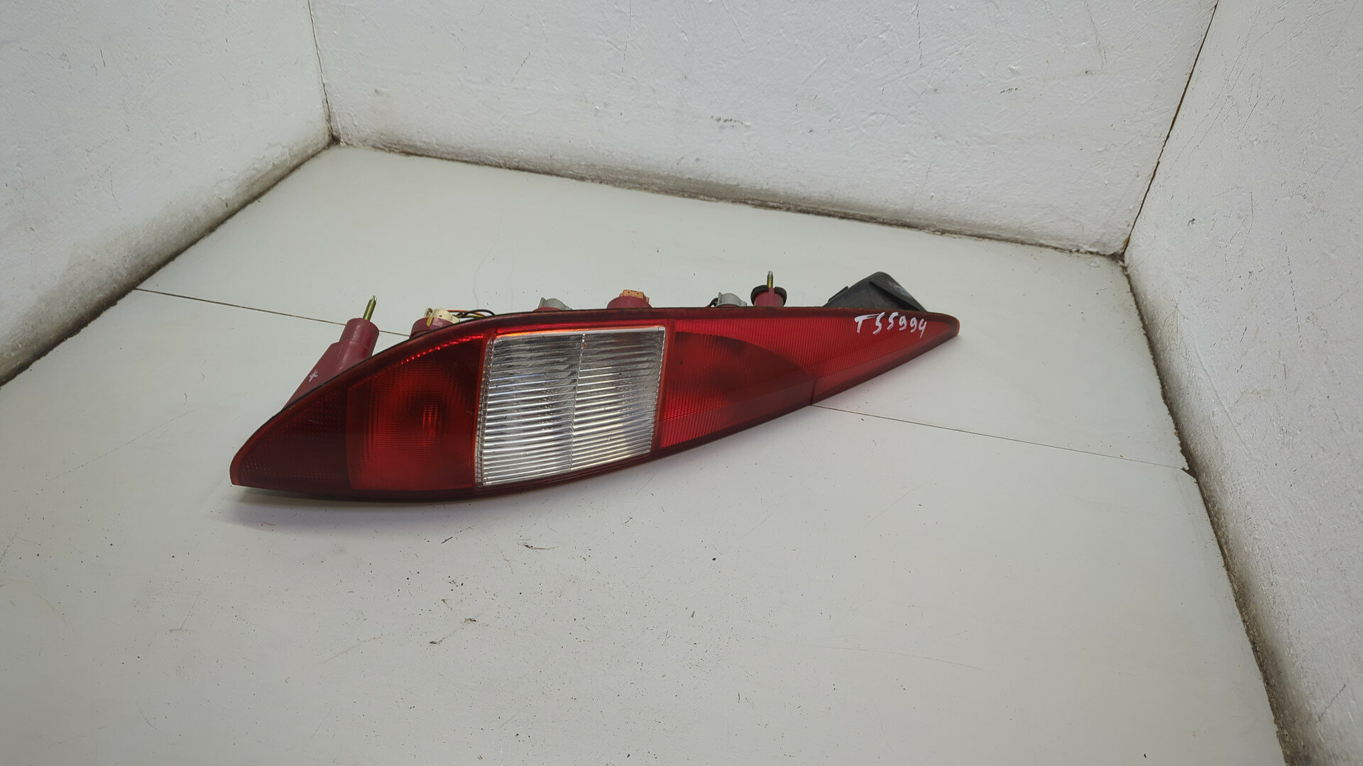 Фонарь (задний) правый Ford Mondeo 3 Б/У