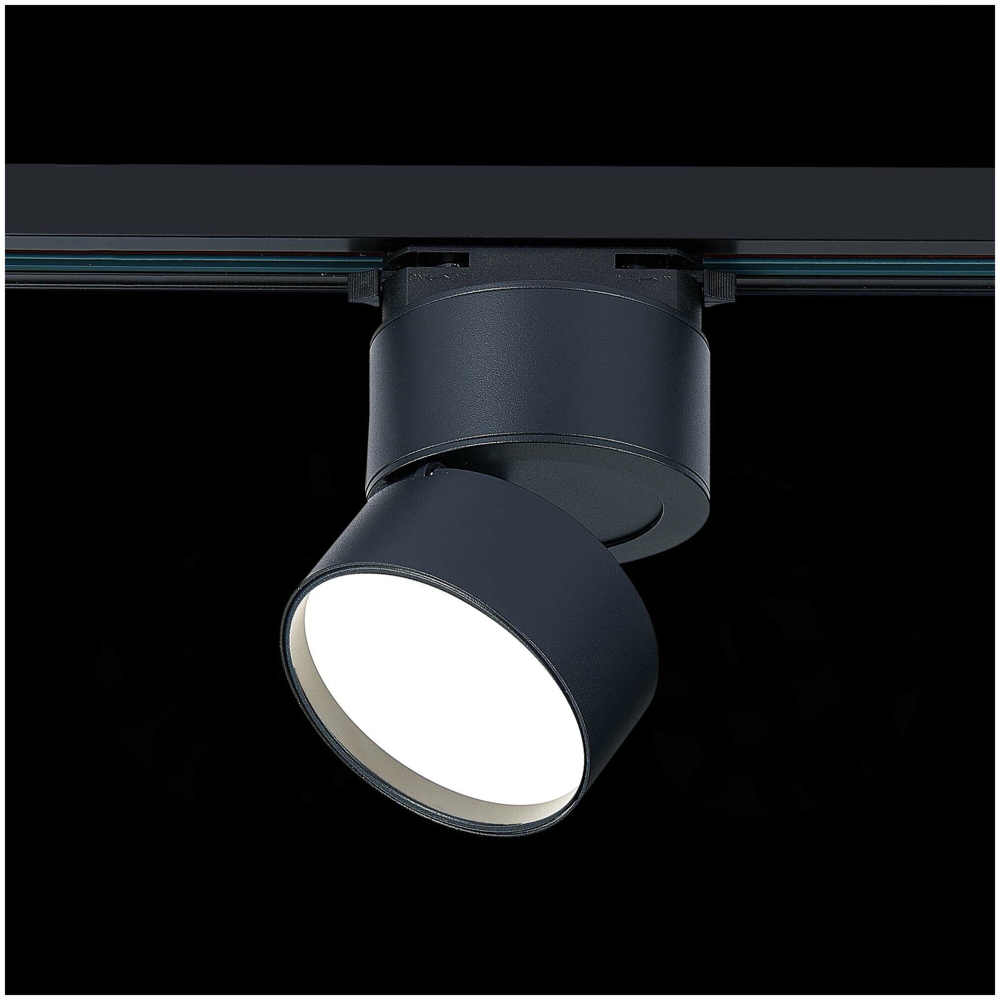 Трековый светильник светодиодный ST LUCE цвет черный Однофазная трековая система BASE цоколь LED ламп 1х9W, ST651.446.09