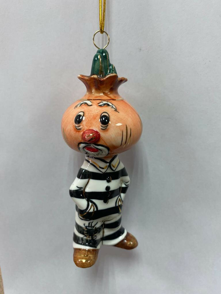 Игрушка на елку Чиполлоне, фарфор