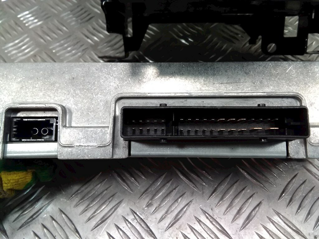 Усилитель акустической системы Audi A4 B8 8T0035223G арт. 1068702