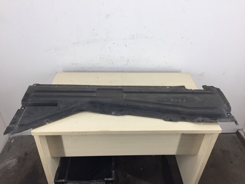 Облицовка днища кузова Прав. BMW X6 30d E71 Е71 Рестайлинг 51 75 7 158 404