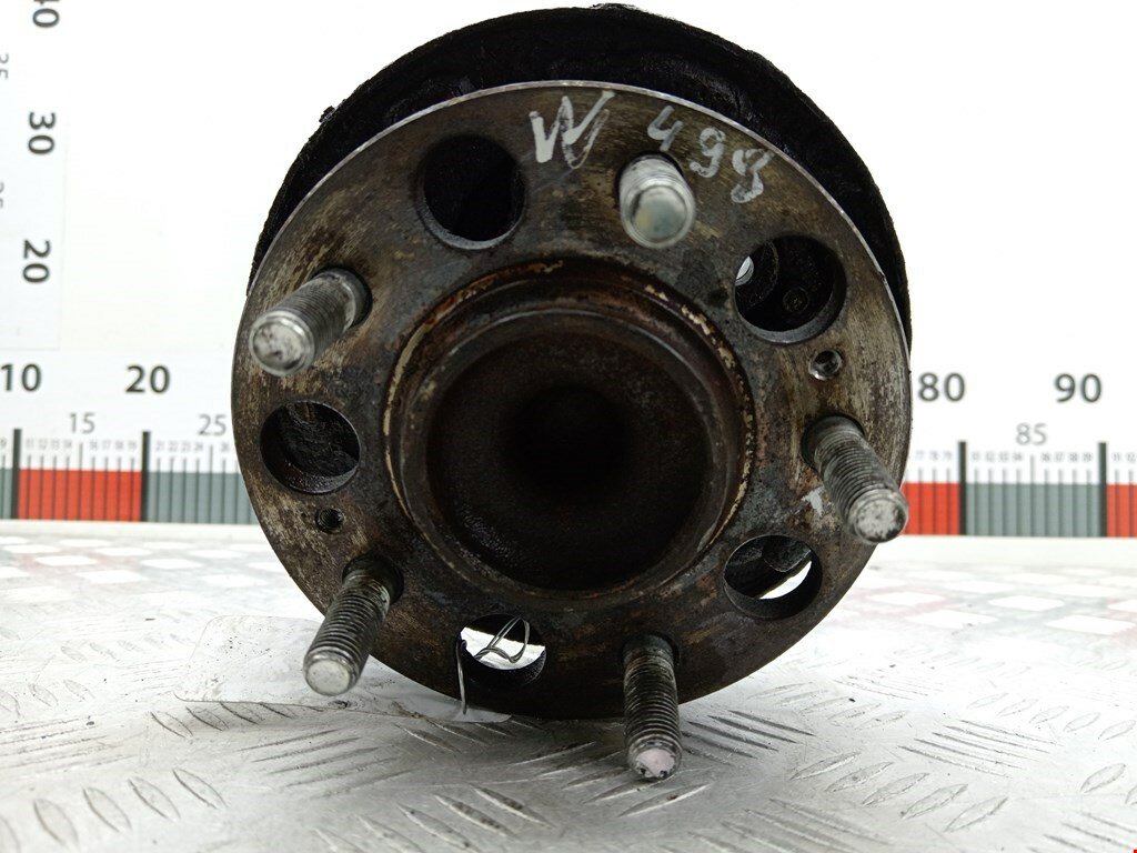 Ступица (кулак цапфа) задняя правая Kia Ceed 1 (ED) 527302H000 арт. 2027466