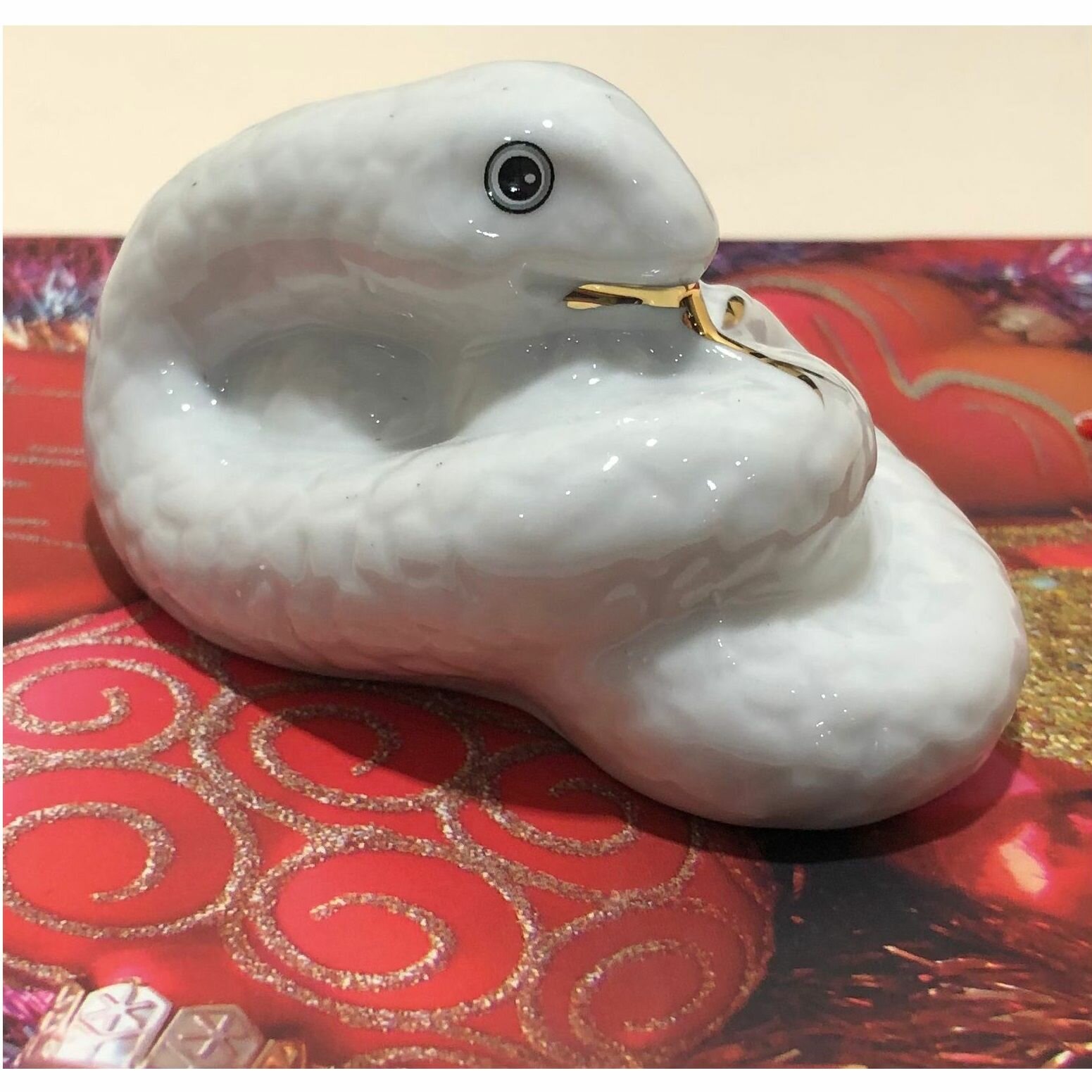 Фигурка /статуэтка"змея" размеры 6 х 3,2см