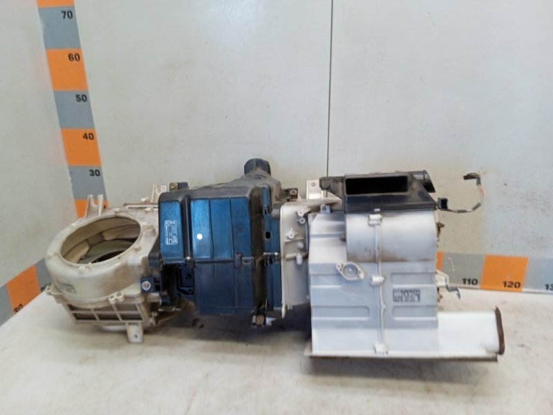 Б/У корпус печки, печка, с кондиционером, Ниссан Максима А32 Корпус отопителя Nissan Maxima 1997 A32 311997 NISSAN арт. 271...