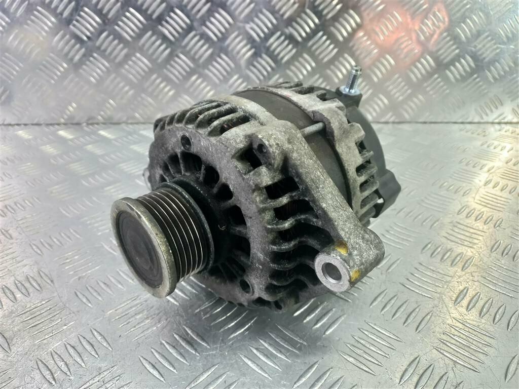 Генератор Б/У для CHEVROLET CAPTIVA I рестайлинг (2011—2013) 13580078