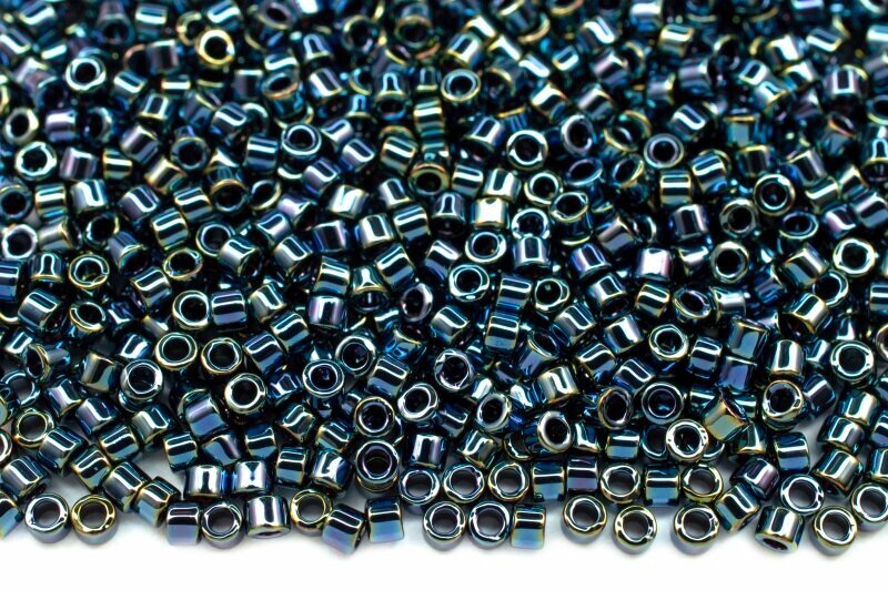 Бисер японский MIYUKI Delica цилиндр 11/0 DB-0006 радужный гематит, металлизированный, 5 грамм