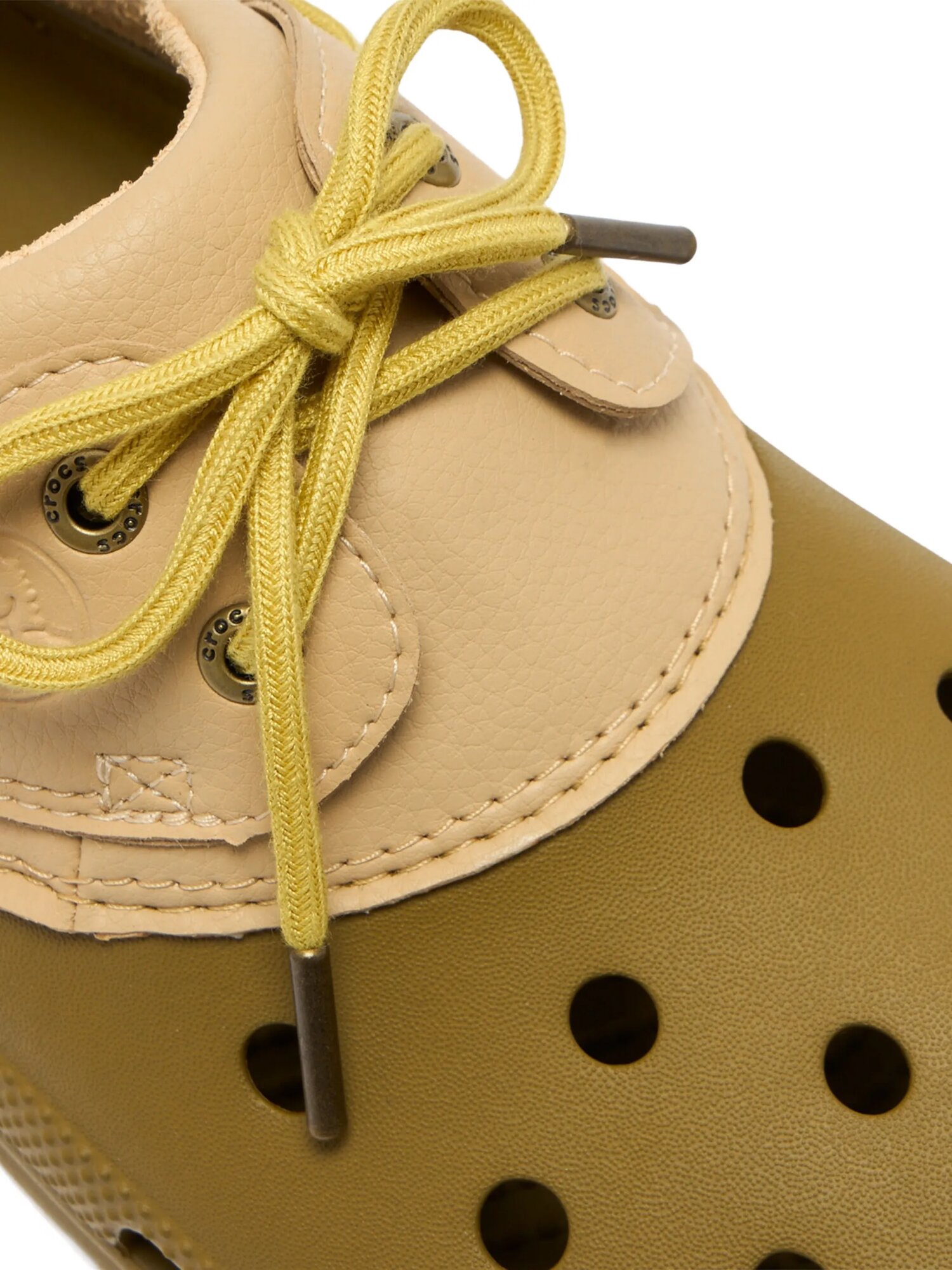 Босоножки Crocs Perforated sandals, размер 8 UK — фото 1