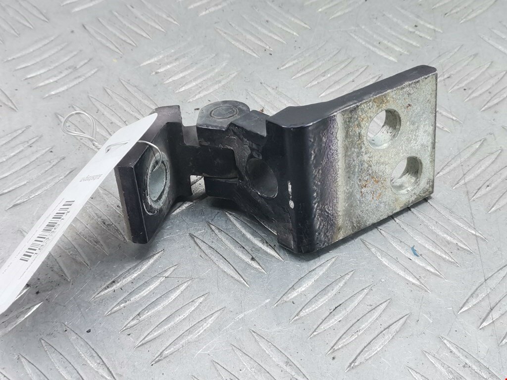 Петля двери задней правой Volkswagen Golf 3 1H4833410 арт. 1833614