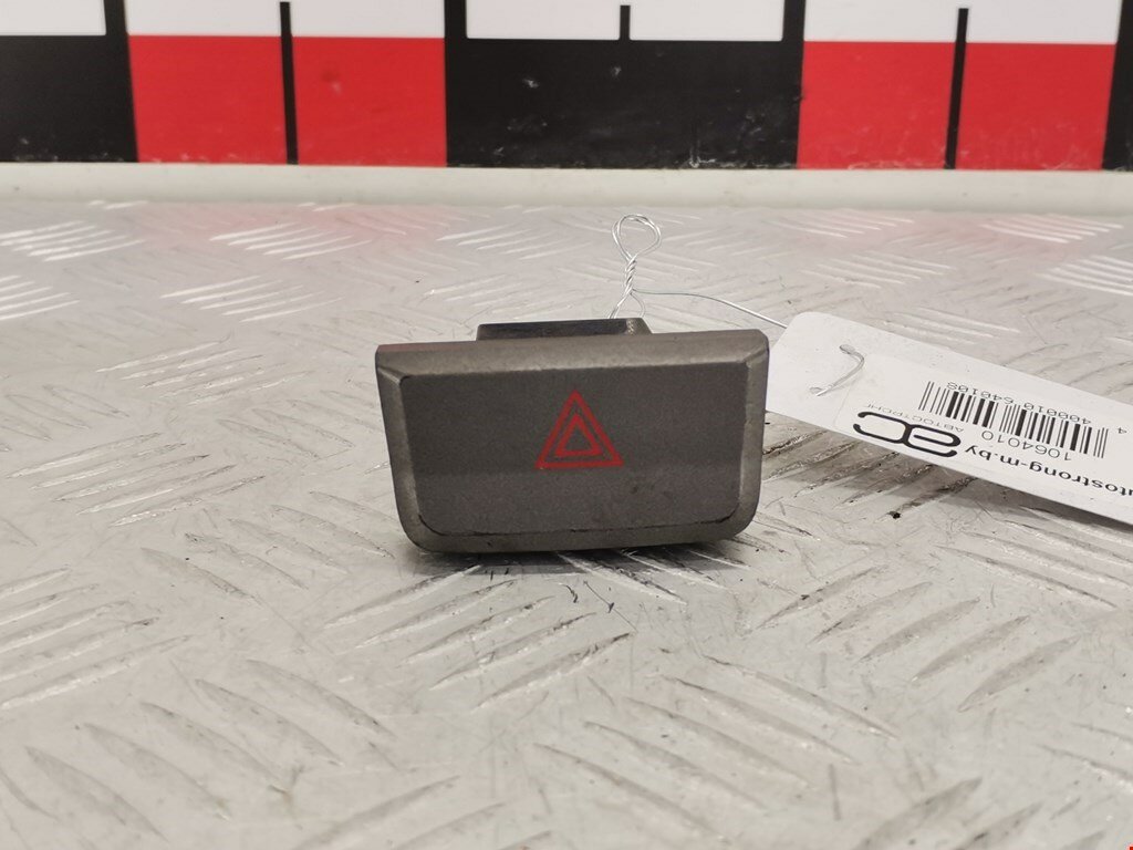 Кнопка аварийной сигнализации Hyundai Accent 2 9379025000 арт. 1064010