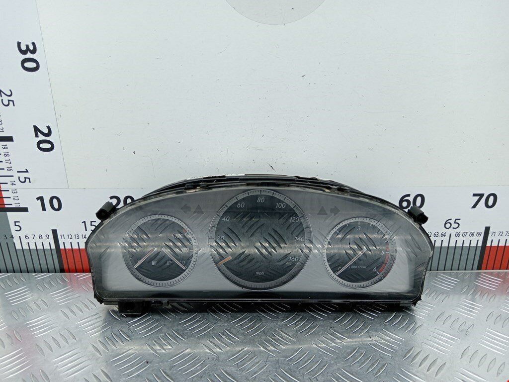 Панель приборная (щиток приборов) Mercedes C-Class (W204) A2045404948 арт. 1745160