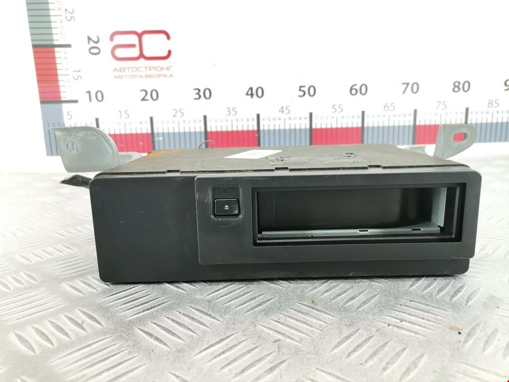 Чейнджер компакт дисков Lexus RX 1 (XU10) 8627048010 арт. 1702672