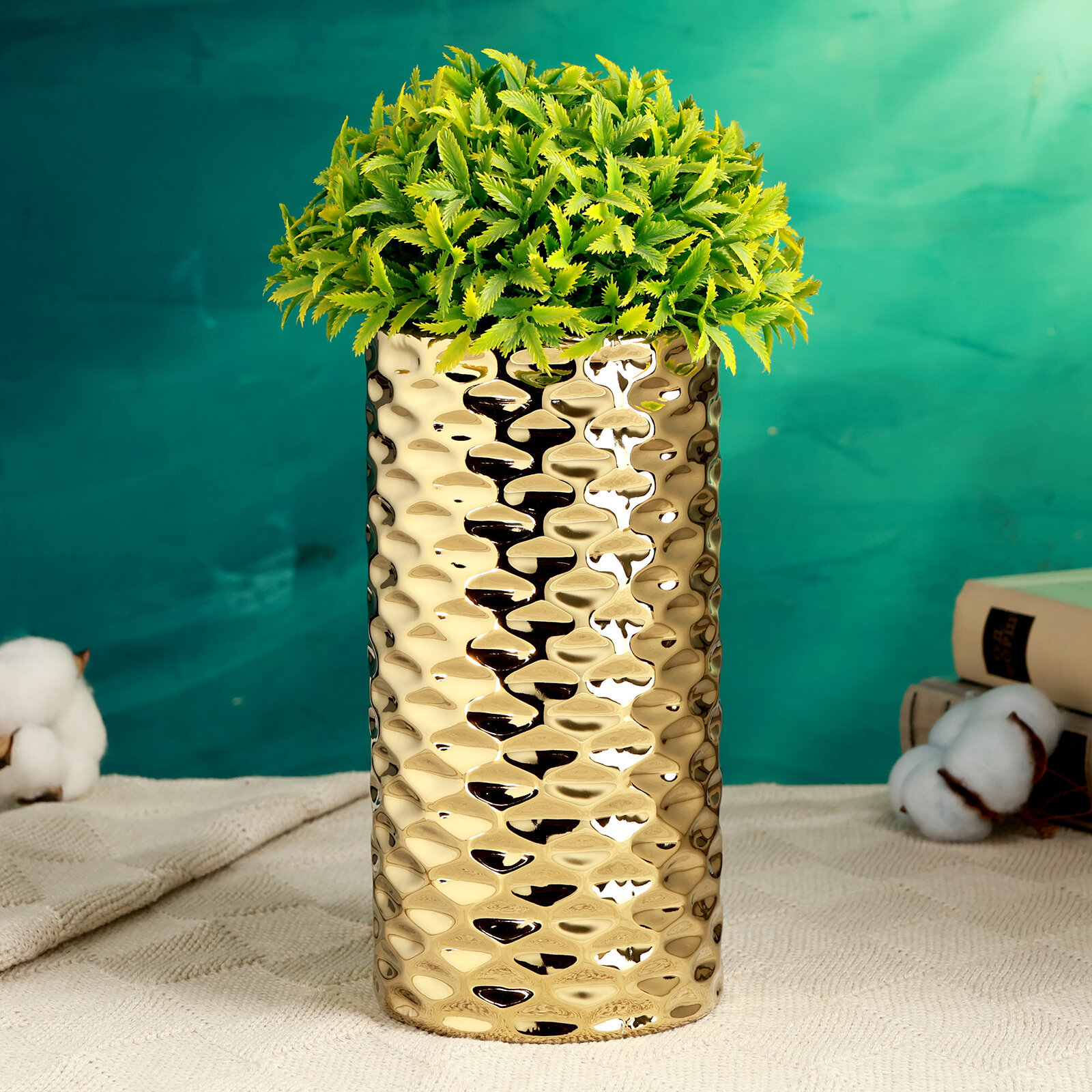 Керамическая ваза для цветов, сухоцветов «Хелен», настольная, 9×9×20 см, золото