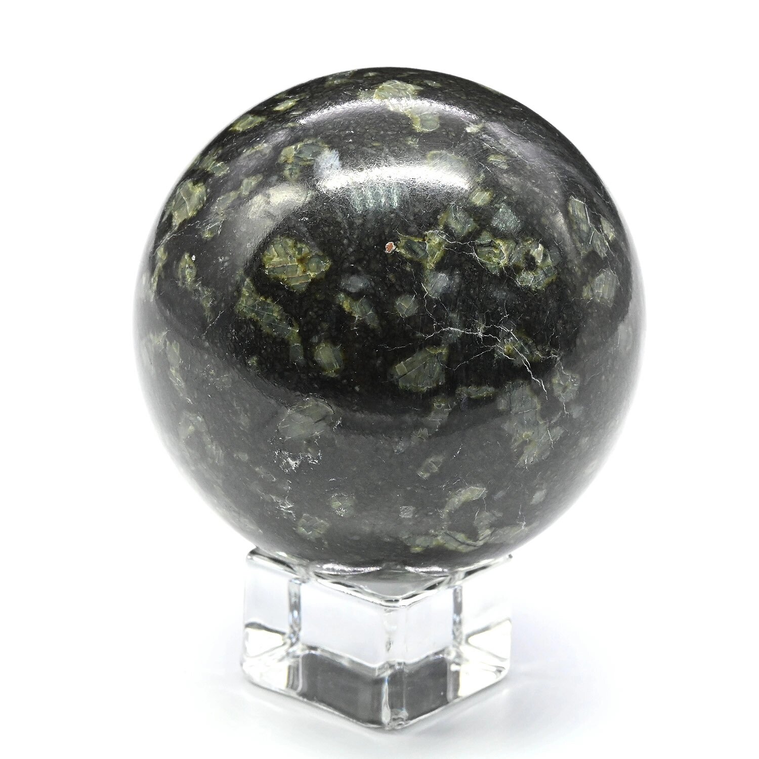 Шар из гранита диаметр 61мм .