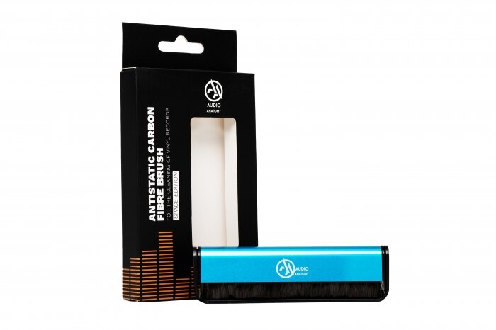 Щетка антистатическая Audio Anatomy CARBON FIBER BRUSH DLX BLUE ALU - SPACE EDITION - ETCHED LOGO