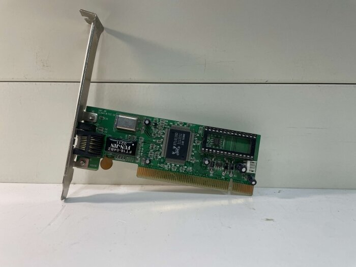 Сетевая карта Realtek NE-1624W RTLl8139D