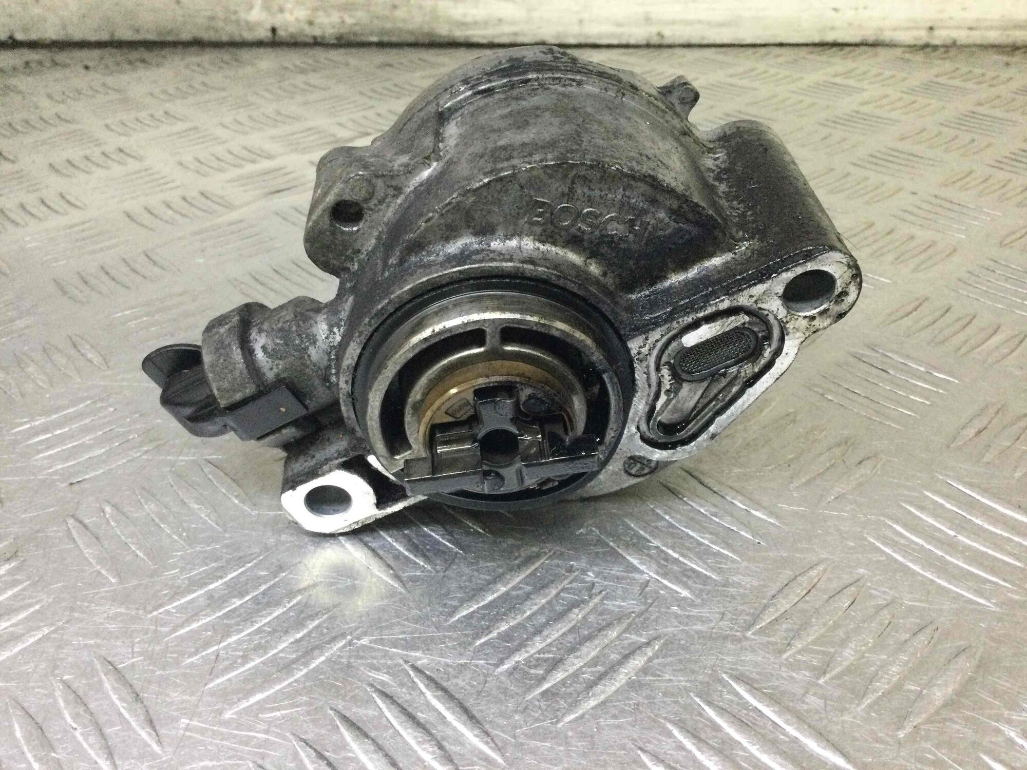 Б/У Насос вакуумный Citroen C4 1 поколение [рестайлинг] 2008 - 2010 2008 г.