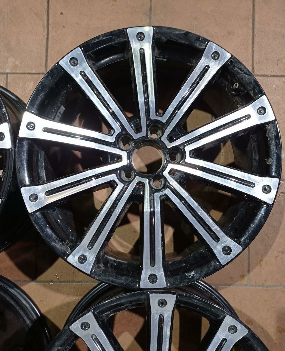 Колесные диски Mercedes 20x8.5 PCD 5x112 D66.6 ET56 Черный с полированной лицевой поверхностью (оригинал)