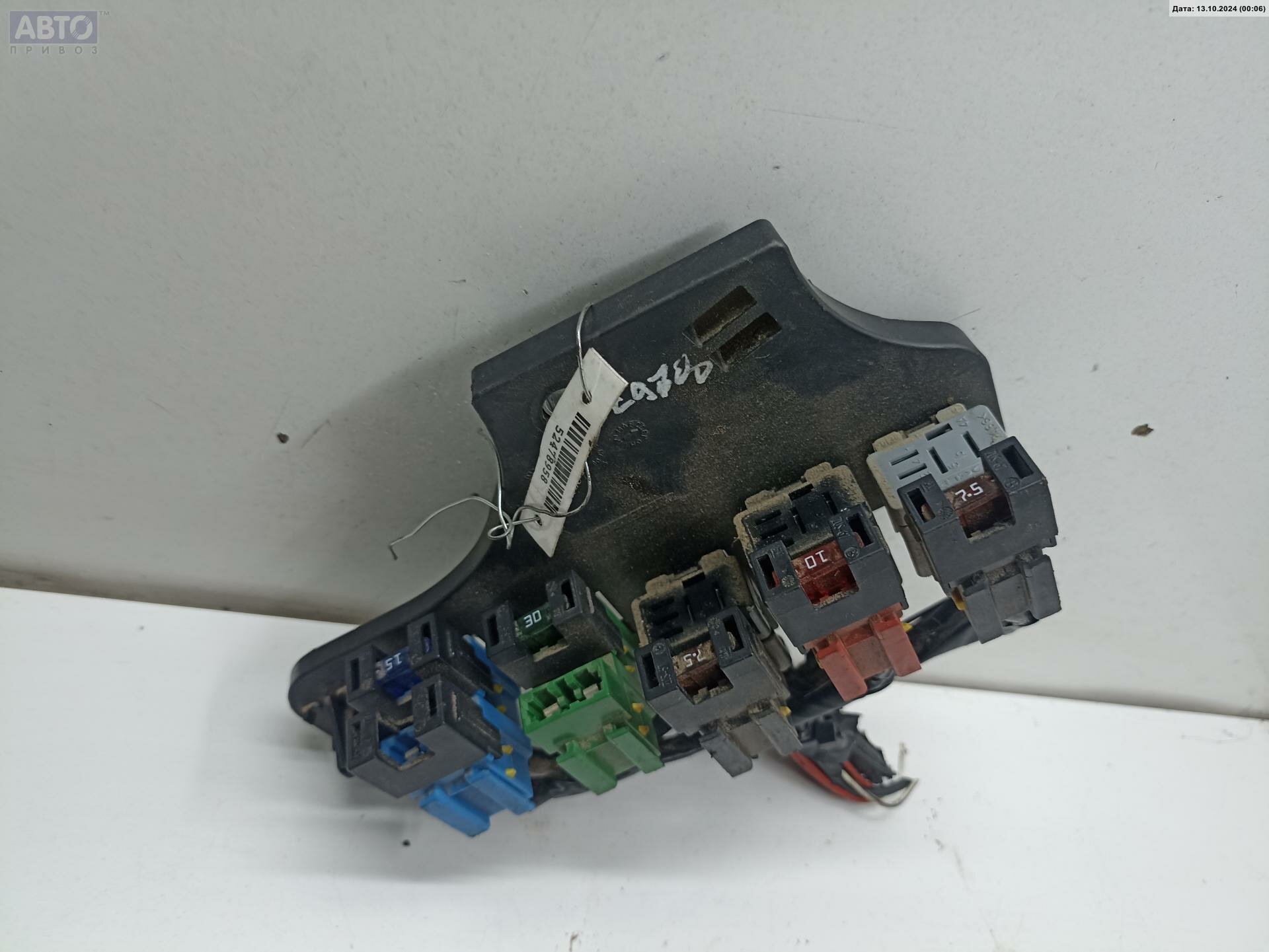 Блок предохранителей Opel Zafira B (2004-2014)