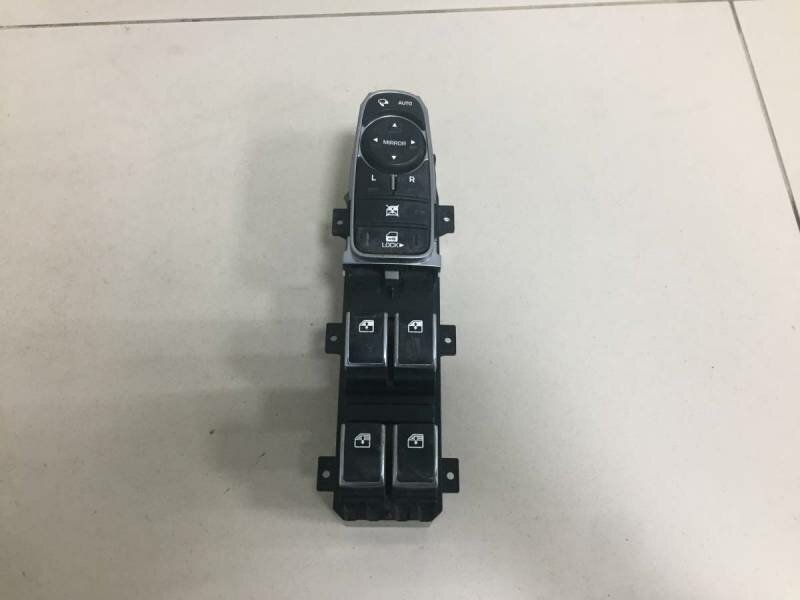 Блок управления стеклоподъемниками Hyundai Equus 2009-2016 кат.номер: 935703N1514X