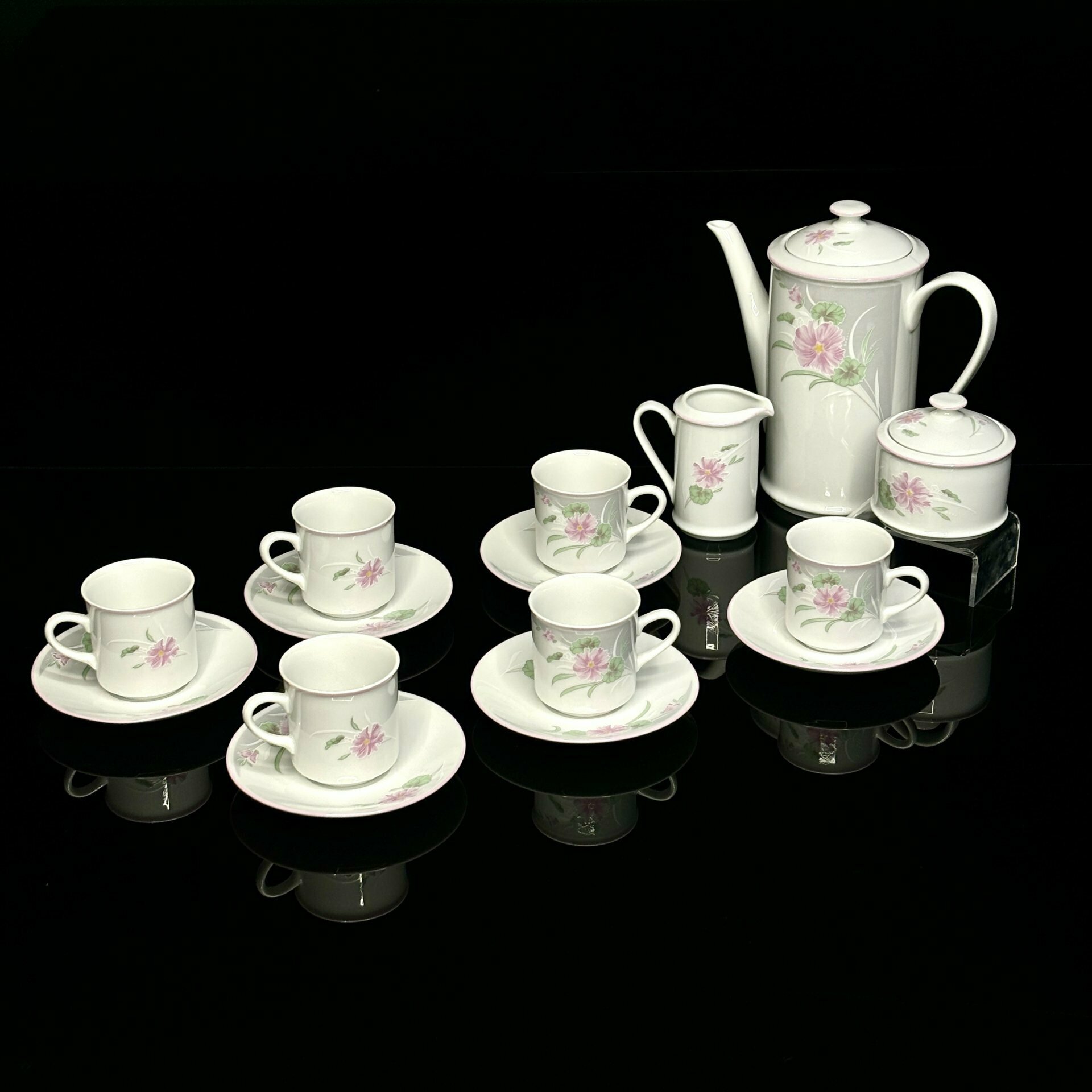 Кофейный сервиз с нежным цветочным декором на 6 персон (15 предметов), фарфор