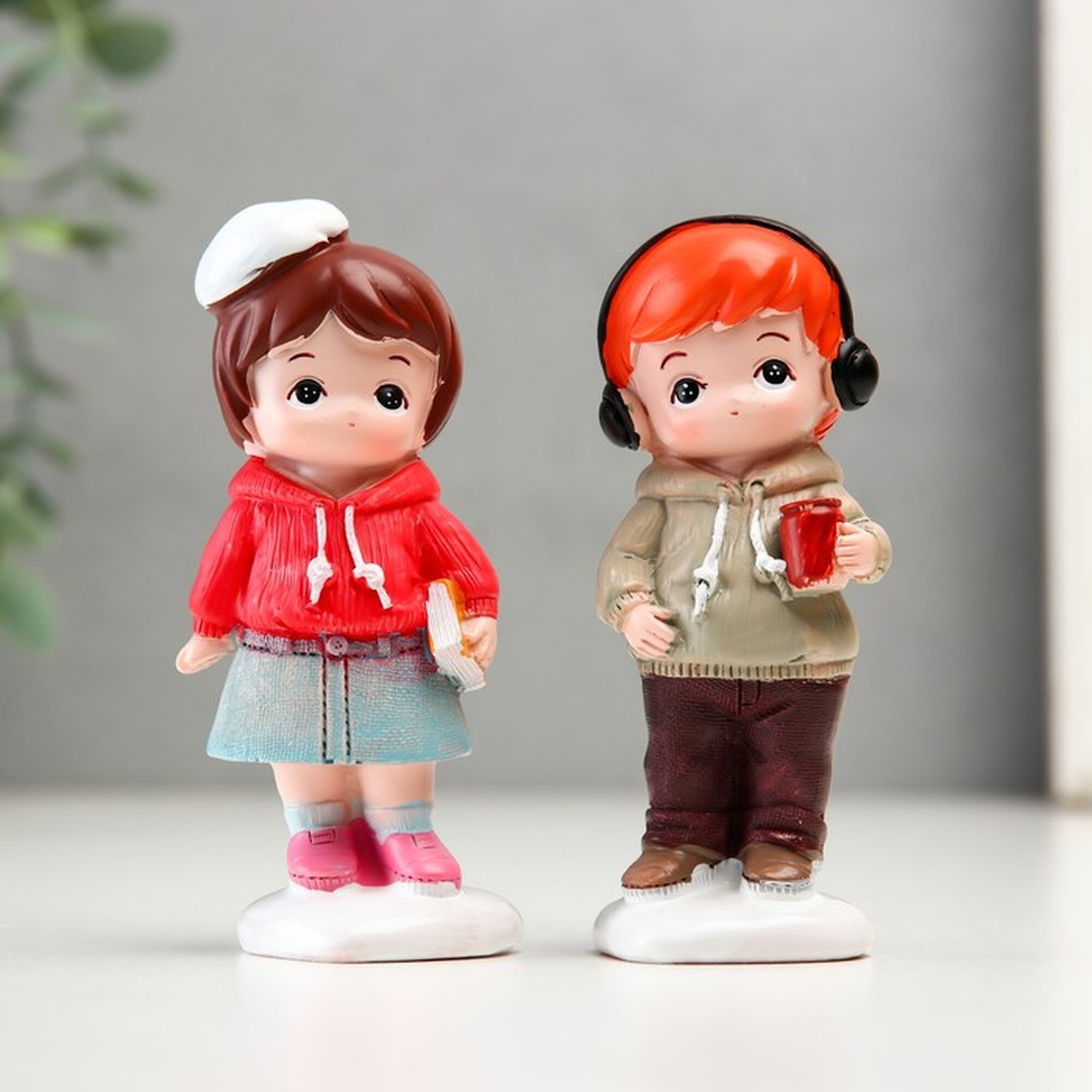 Набор статуэток Сима-ленд "Малыши модники", полистоун, 3,5x4x9,5 см, 2 шт