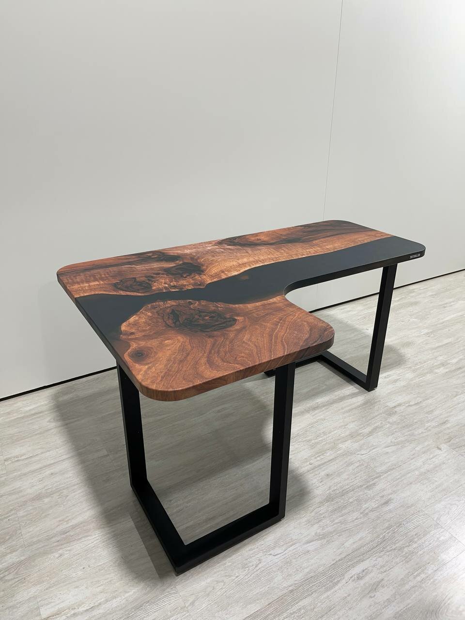 Стол письменный компьютерный угловой THETABLE 150х100 см 3.1/3.1