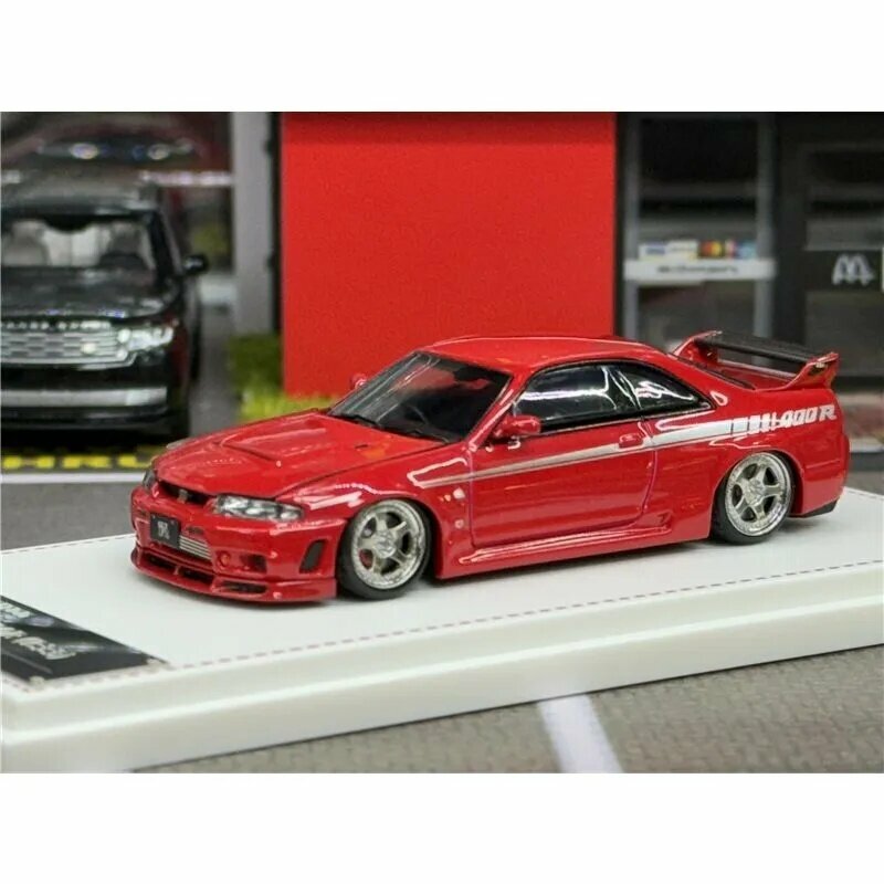 Масштабная модель 1:64 Nissan Skyline R33 400R от Focal Horizon FH