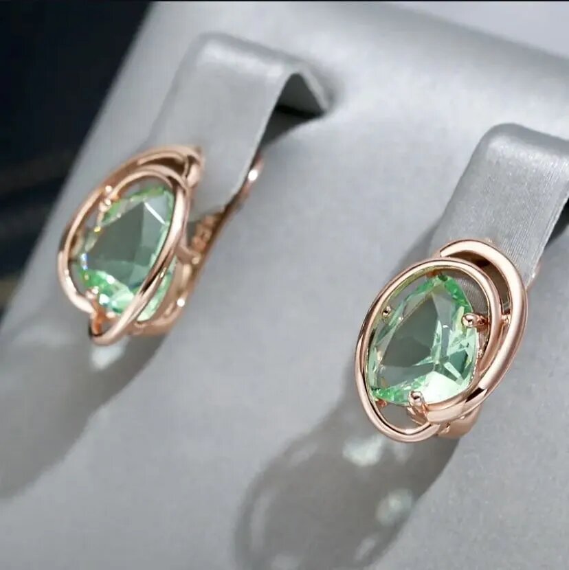 Серьги пусеты, циркон