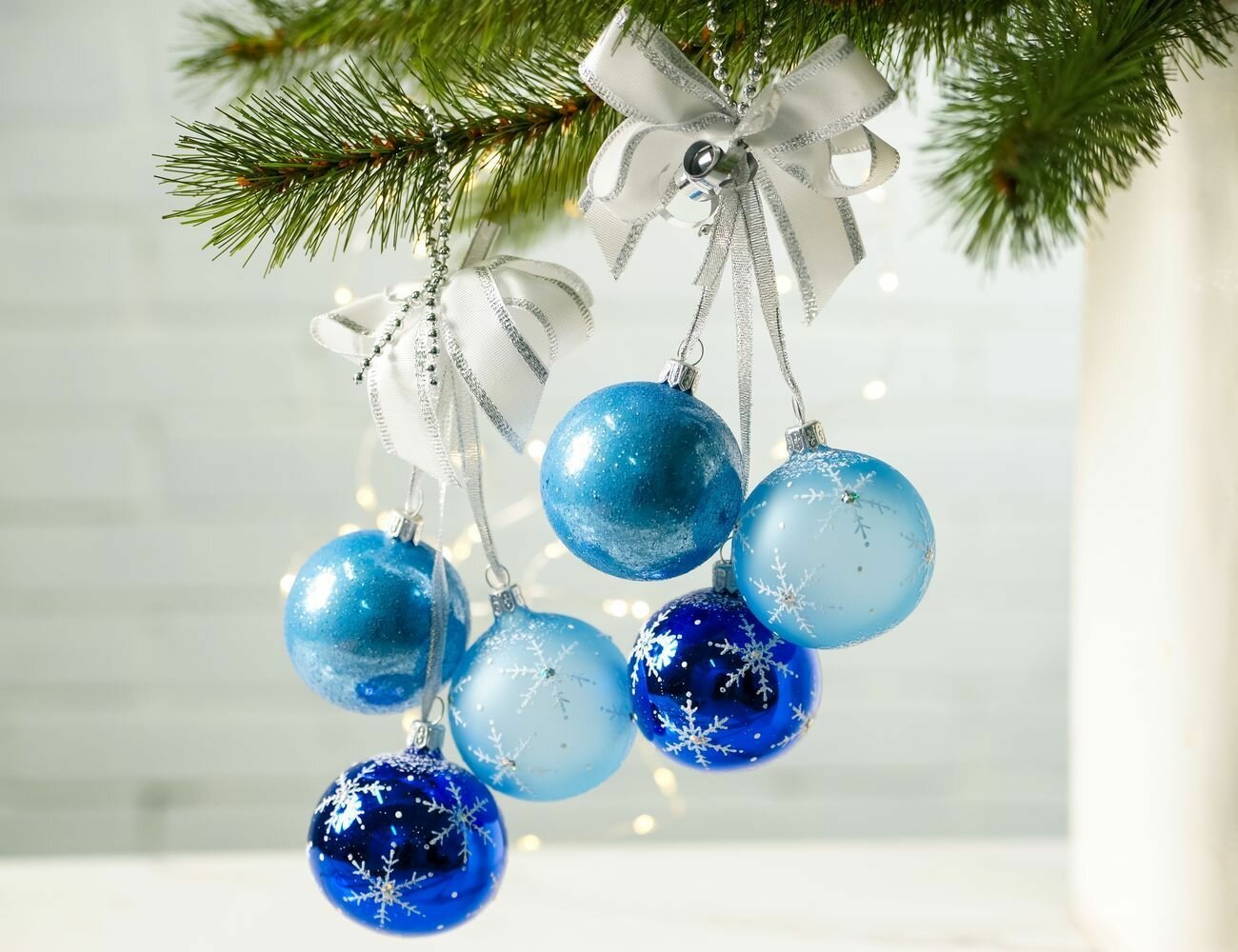 Гирлянда из новогодних шаров обаяние, синяя, стекло, 20 см, Елочка С2369-син