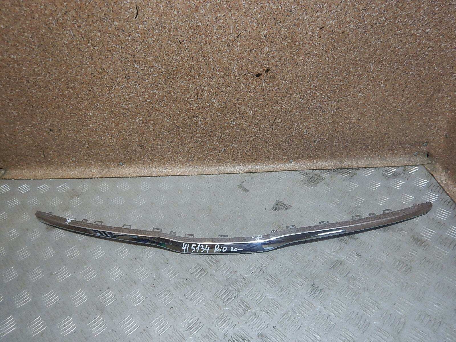 Б/У Накладка на решетку радиатора, KIA (Киа)-RIO (17-) KIA RIO (17-) 20- хром Сломано 2 крепления. 415134 Hyundai-KIA арт...