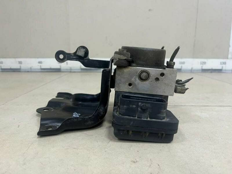 Блок ABS насос Toyota Corolla E150 2006-2013 кат.номер: 4405012211