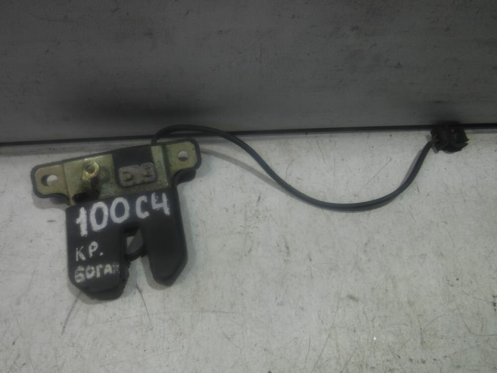 Замок багажника Audi 100 C4 (1990—1994) 4A5827505A