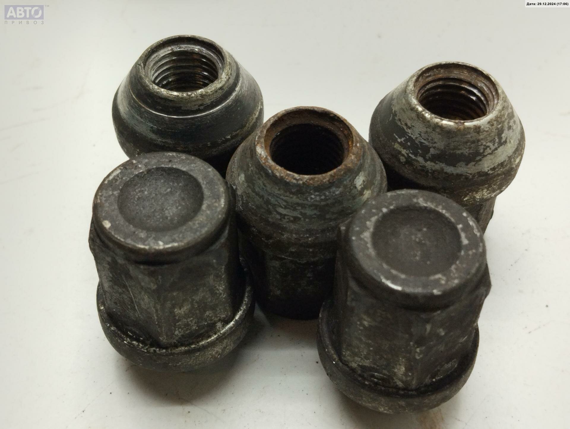 Болт колесный (гайка колесная) Ford Focus 2 (2004-2010)