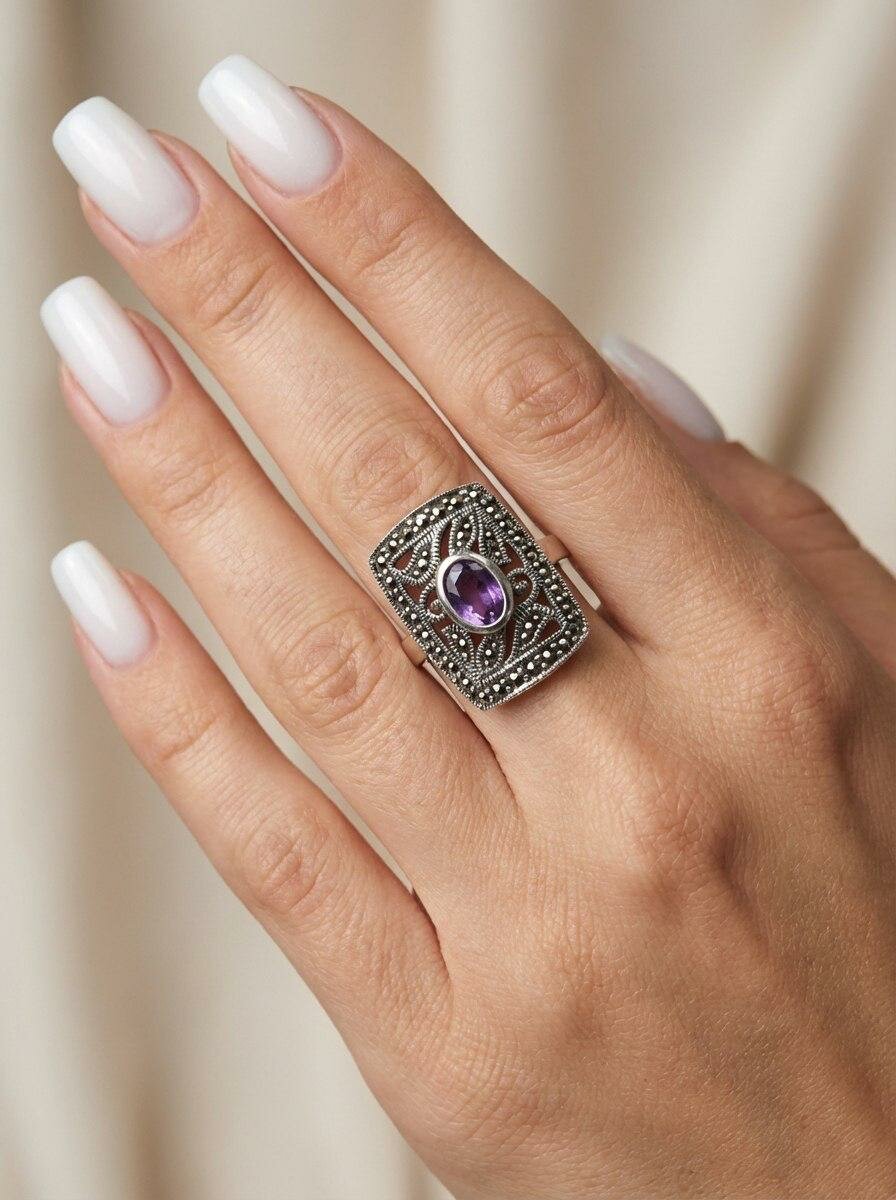 Перстень, серебро, 925 проба, марказит, аметист