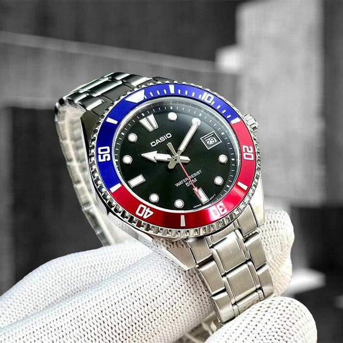 Наручные часы CASIO Collection, синий, серебряный, красный — фото 1