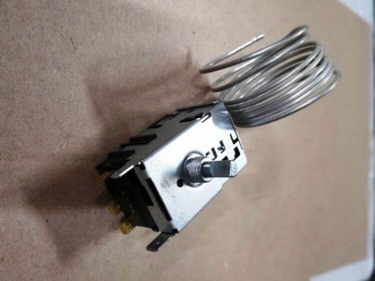 Терморегулятор Danfoss 077B5032 холодильника Атлант (908081450116)