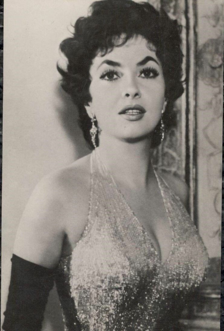 Открытка СССР. Джина Лоллобриджида.