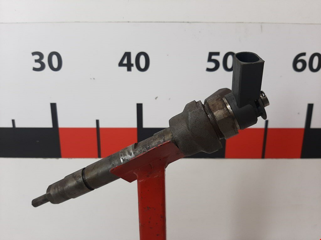 Форсунка дизельная электрическая BMW 1-Series (E81/E82/E87/E88) 13537798446 арт. 1099970