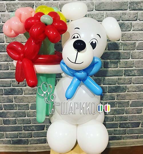 Фигура из воздушных шаров "Мишка с букетом"