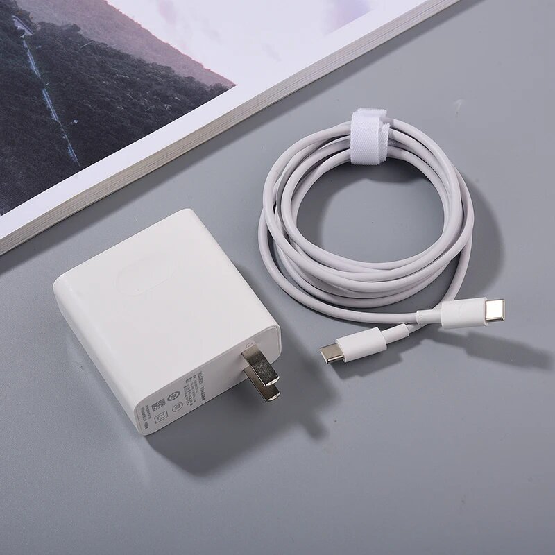 Зарядное устройство Huawei 65W USB-C, US штекер + кабель