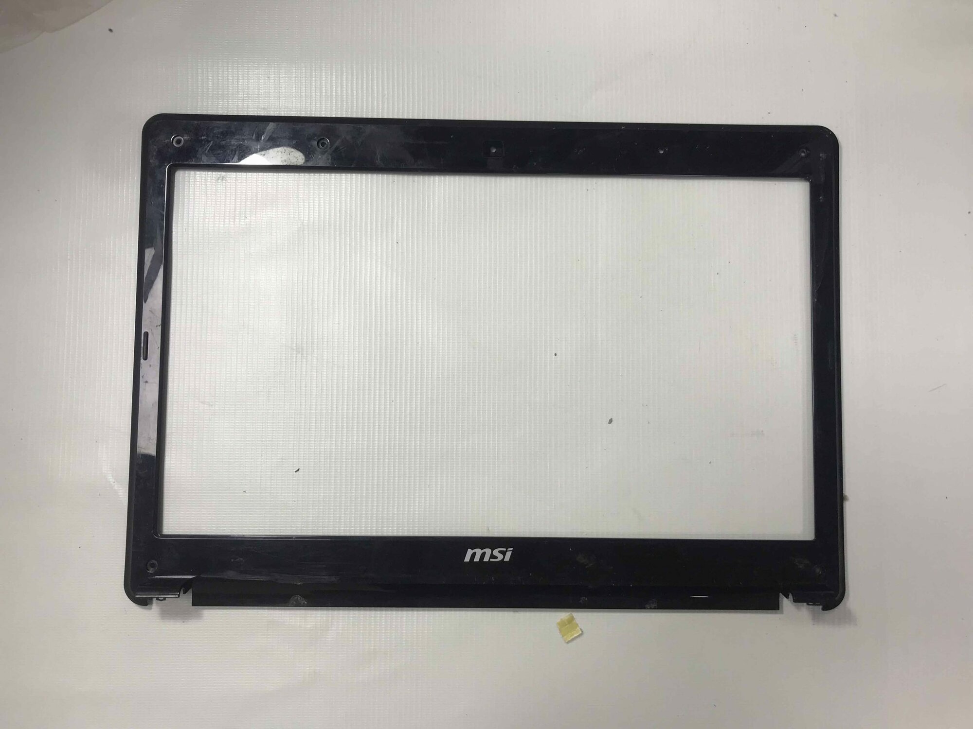 Рамка матрицы для MSI MS-16Y1